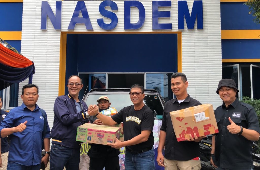 Ayep Zaki Salurkan Bantuan Korban Gempa Cianjur ke Posko NasDem Peduli ... Ayep Zaki Salurkan Bantuan Korban Gempa Cianjur ke Posko NasDem Peduli ...